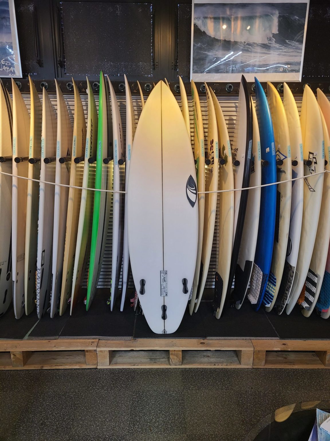 中古サーフボード sharpeye STORMS / リサイクルショップ三喜「宮崎で中古品の買取・販売」